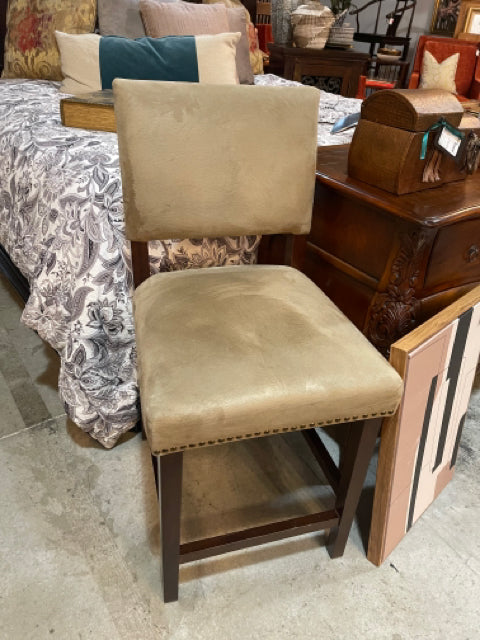 Velvet Cream Counter Height Bar Stool – McCoys Consign and Design